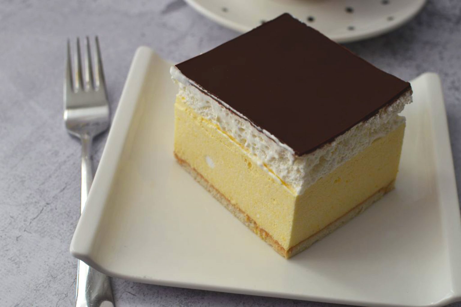 Posebne kremšnite obilježile su našu šestu godinu postojanja • Slatkopedija